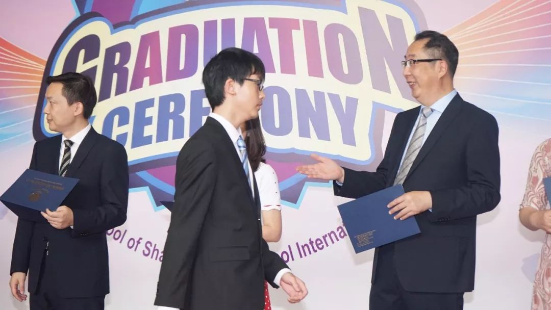 Primary School and Middle School Graduation Ceremonies_the