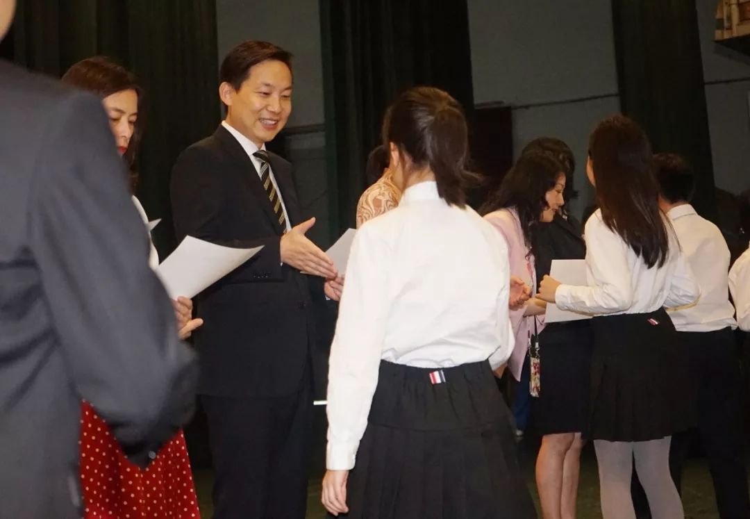 Primary School and Middle School Graduation Ceremonies_the