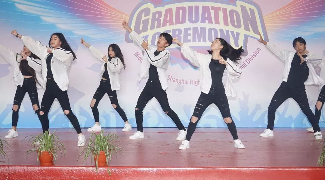 Primary School and Middle School Graduation Ceremonies_the