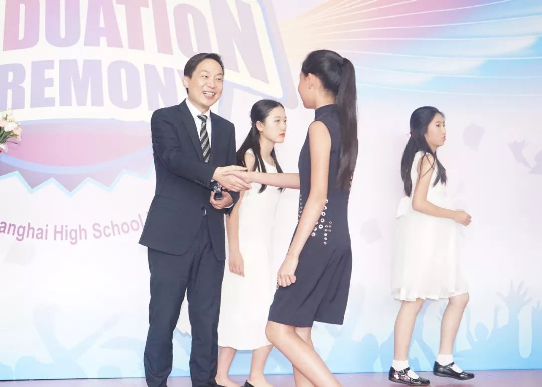 Primary School and Middle School Graduation Ceremonies_the