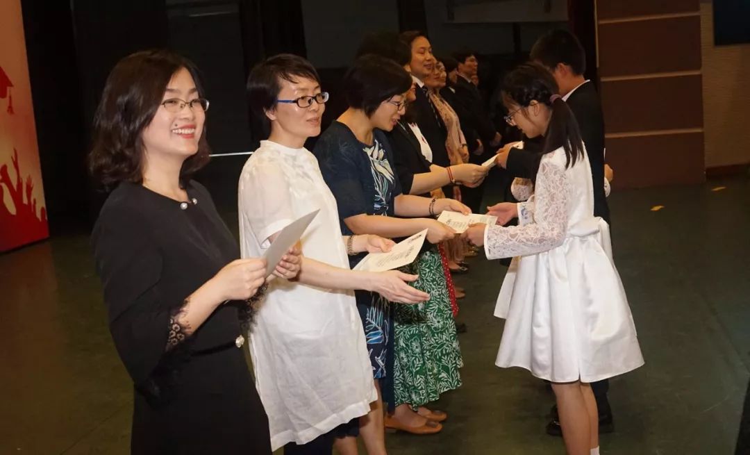 Primary School and Middle School Graduation Ceremonies_the