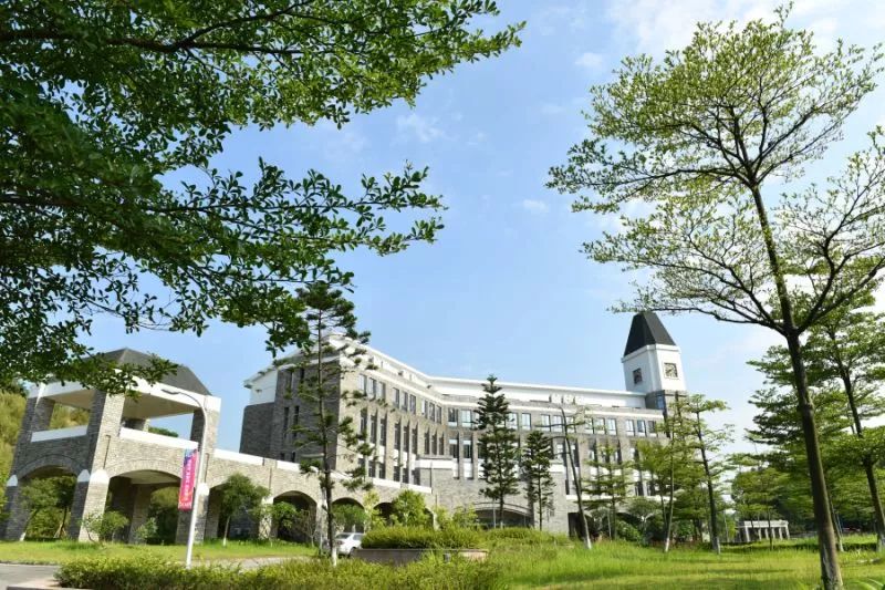 高考志愿报Ta！华南最有“钱途”的IT高校！_广东