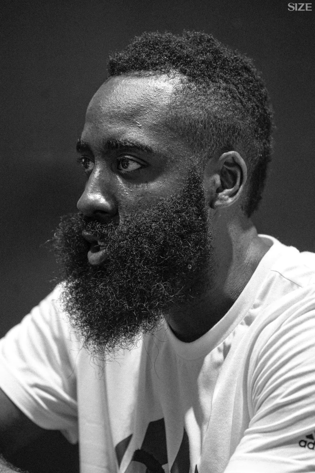 专访 | James Harden : 我不在乎谁拿了 MVP_中国