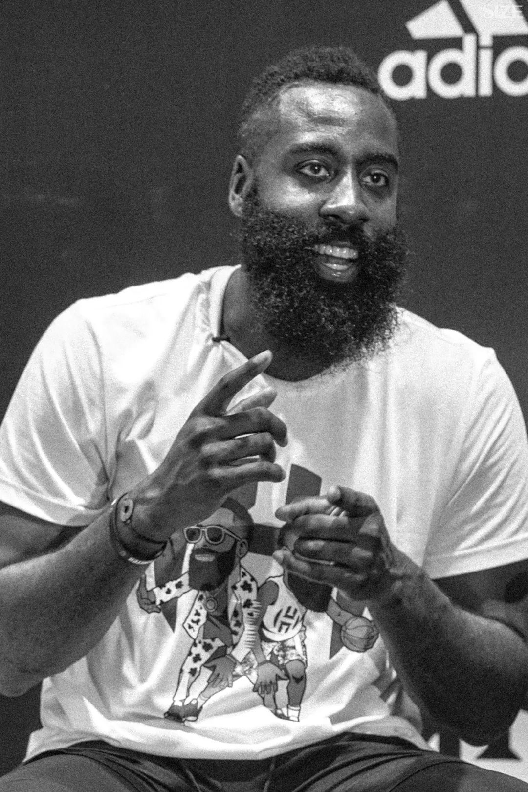 专访 | James Harden : 我不在乎谁拿了 MVP_中国