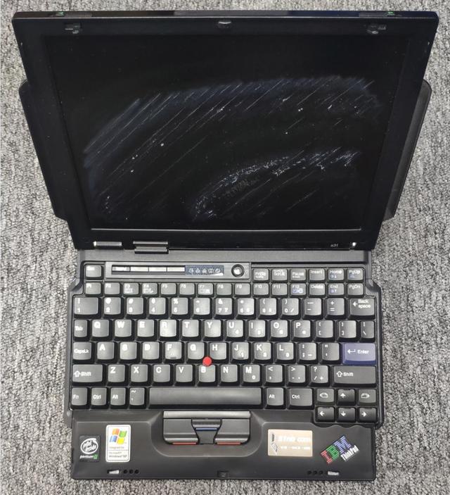 2001年ThinkPad 10周年：钢琴机S31，满满都是设计美感及效率_搜狐汽车_搜狐网