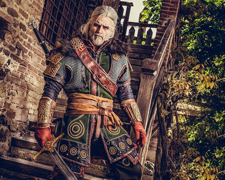 《巫师3：狂猎》杰洛特Cos图欣赏 新护甲效果炸裂_Taryn