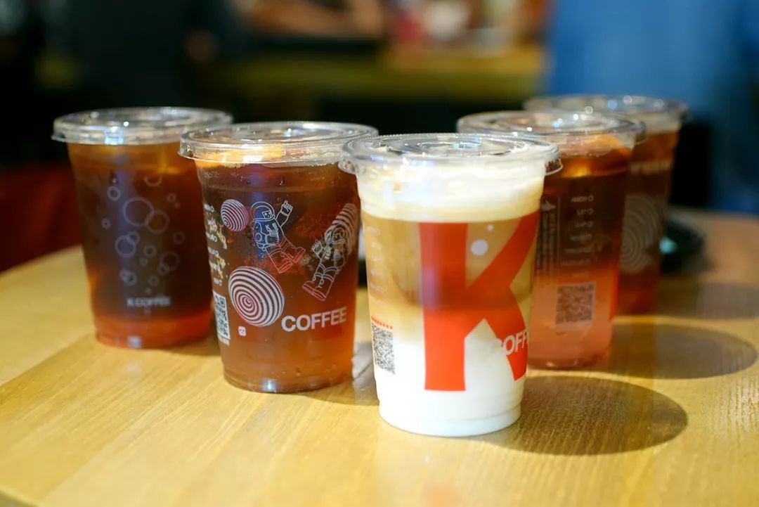 据说这个夏天KFC要用最新的K COFFEE联名杯，带大家畅游宇宙？_口感