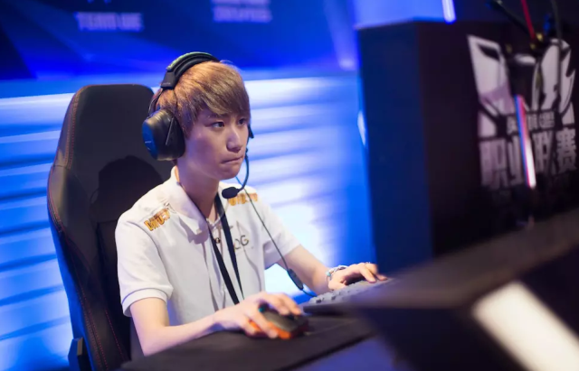 Doinb，一介肉身，化火成凤，终将涅槃_选手