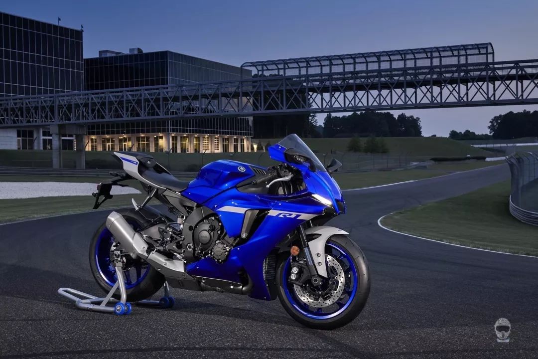 仿赛档案｜2020款Yamaha YZF-R1/R1M 蓝色的R系运动基因_搜狐汽车_搜狐网