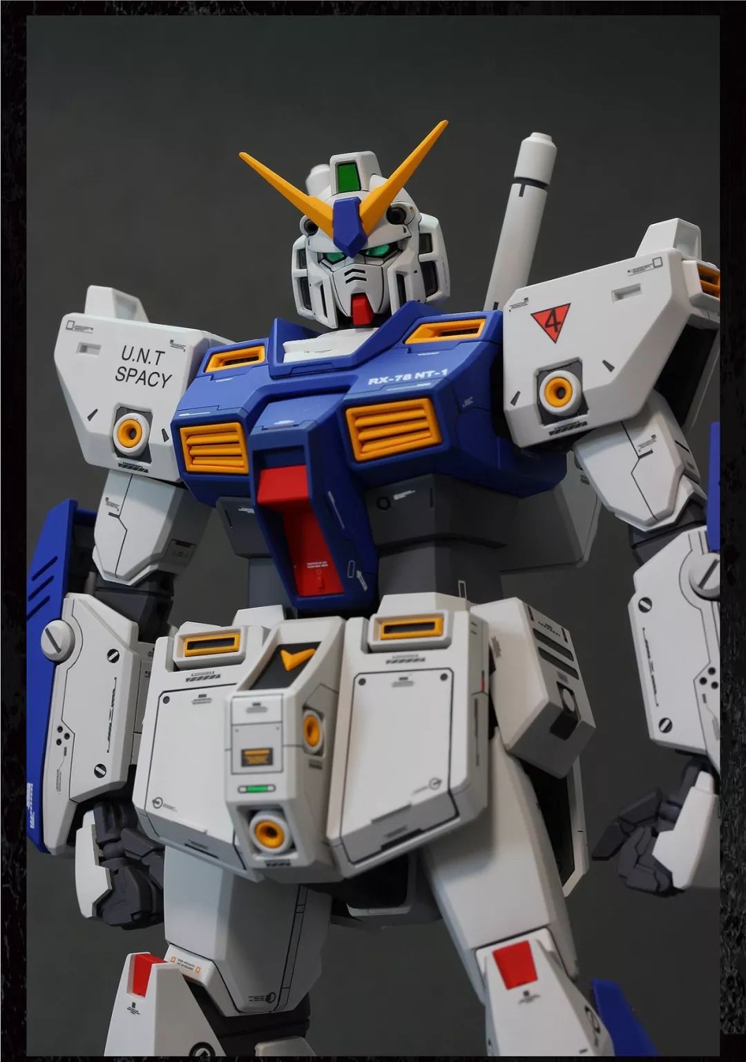 MG高达NT-1 Ver2.0新品新作，细节和涂装真的太过细致_机体