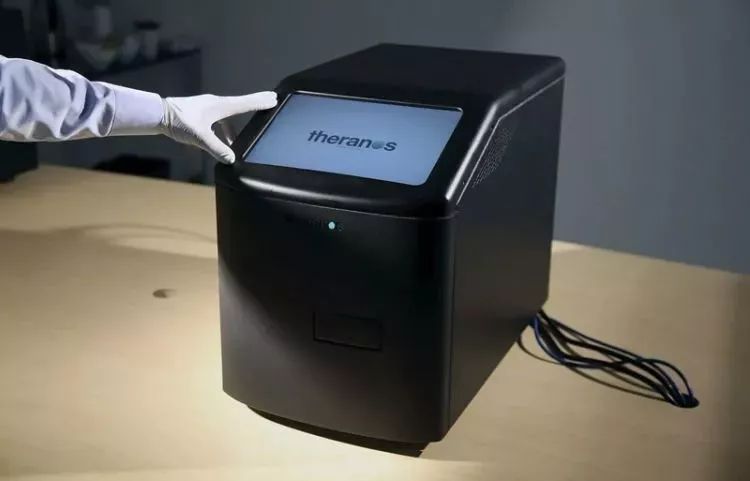 贪婪与欲望之下的600亿“创业神话” | 局君带你读传记_拉洛斯