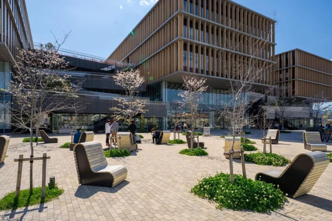 日本Tokoha大学景观_广场