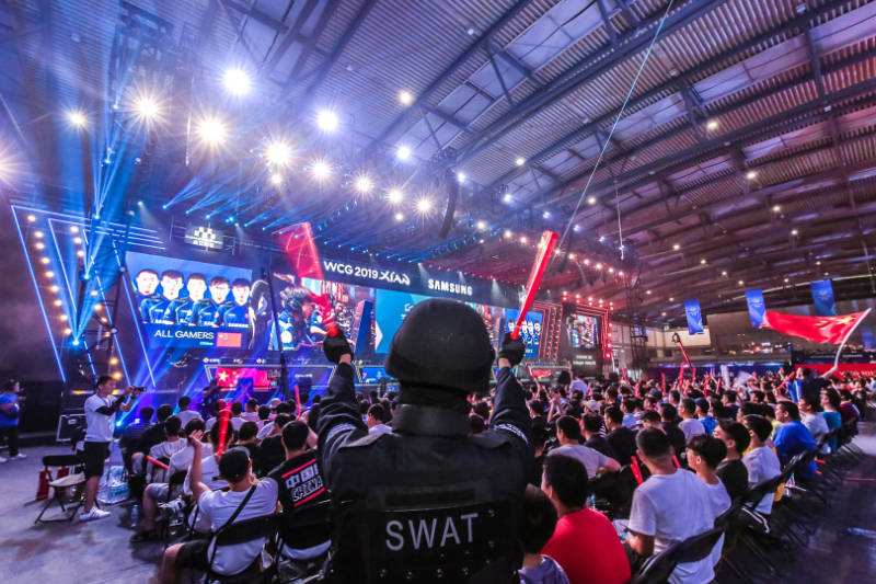 WCG中国包揽CF冠亚军，助威观众惊现“斯沃特”？_赛事