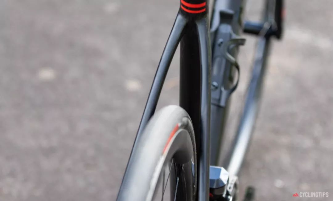 FACTOR O2 VAM Disc 2020车架测评：更轻巧_搜狐汽车_搜狐网