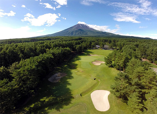 9月日本高尔夫旅游|瞭望富士山挥杆百佳纯会员制球场_球道