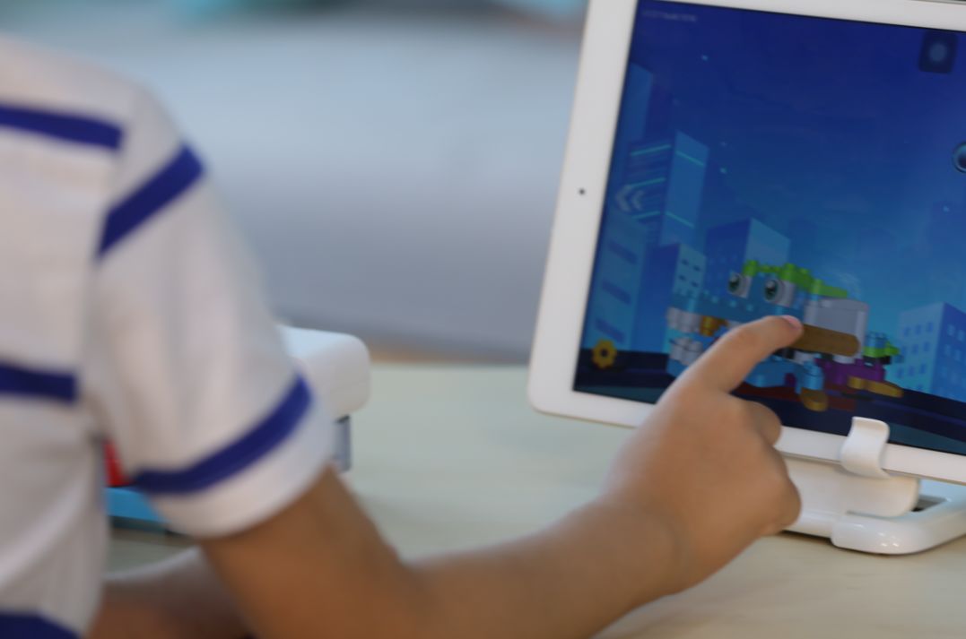 Botzee智能积木套装|百变造型，智能APP，编程思维一网打尽！_搜狐汽车_搜狐网