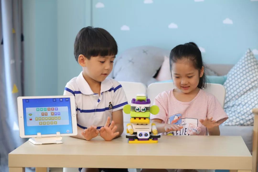 Botzee智能积木套装|百变造型，智能APP，编程思维一网打尽！_搜狐汽车_搜狐网