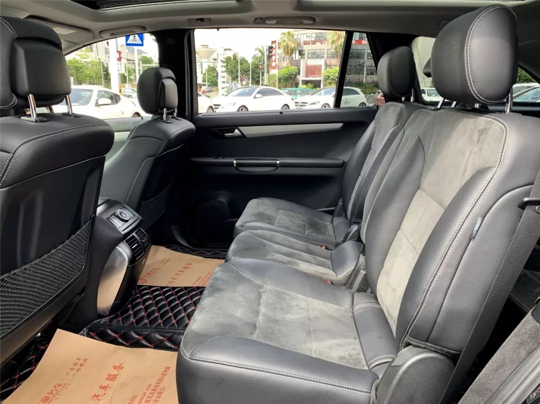 【推荐车型】奔驰R320 尽可沉浸于享受，无需分心！_搜狐汽车_搜狐网