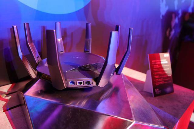 “天生BUFF”ROG新品发布会，展示多款世界级路由新品_Wi-Fi