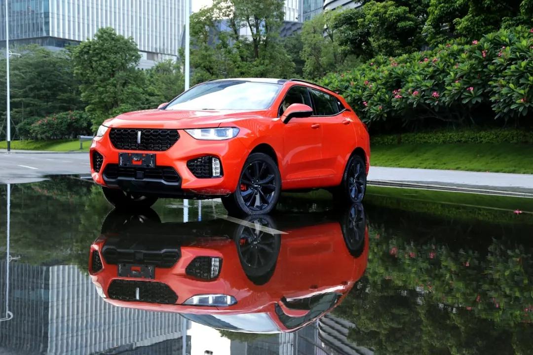 自主紧凑SUV的颜值担当？试驾撩人的WEY VV5 1.5T倾橙限量版_搜狐汽车_搜狐网