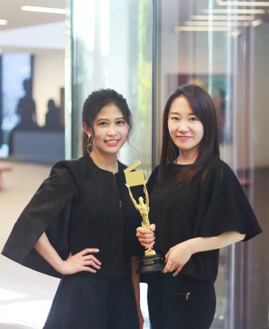 重磅喜讯：ACG学姐Lizzie作品继入围奥斯卡后再荣获comic con冠军！_海盗