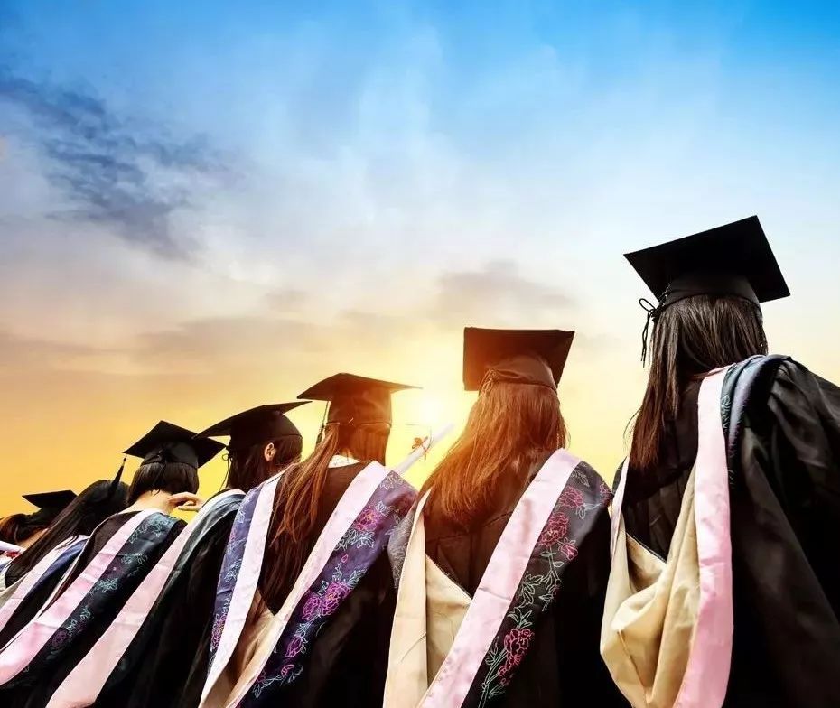 复旦女导师陈果、复旦女博士李敏，职场“女神”频频跌落神坛_男人