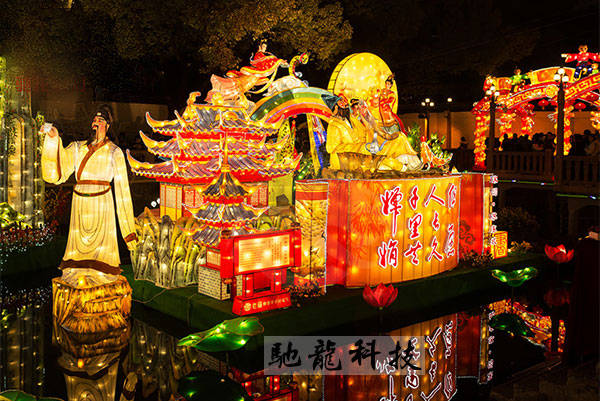 举办中秋节花灯展的文化意义_生活