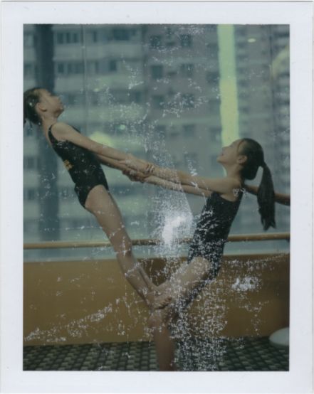 A4驻留丨展览预告：Karen Paulina Biswell，Karolina Halatek：《身体》与《HALO》-搜狐大视野-搜狐新闻