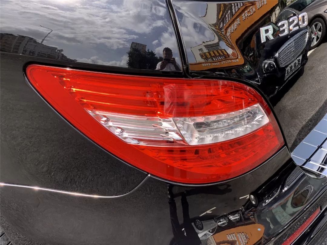 【推荐车型】奔驰R320 尽可沉浸于享受，无需分心！_搜狐汽车_搜狐网