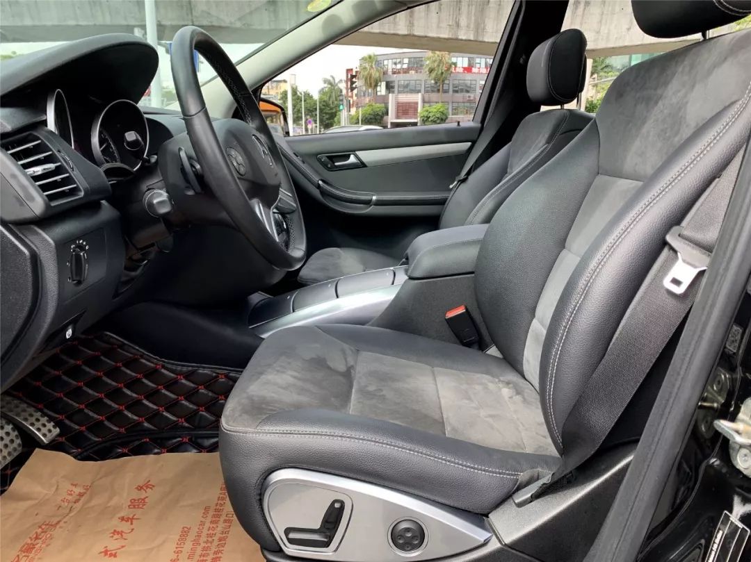 【推荐车型】奔驰R320 尽可沉浸于享受，无需分心！_搜狐汽车_搜狐网