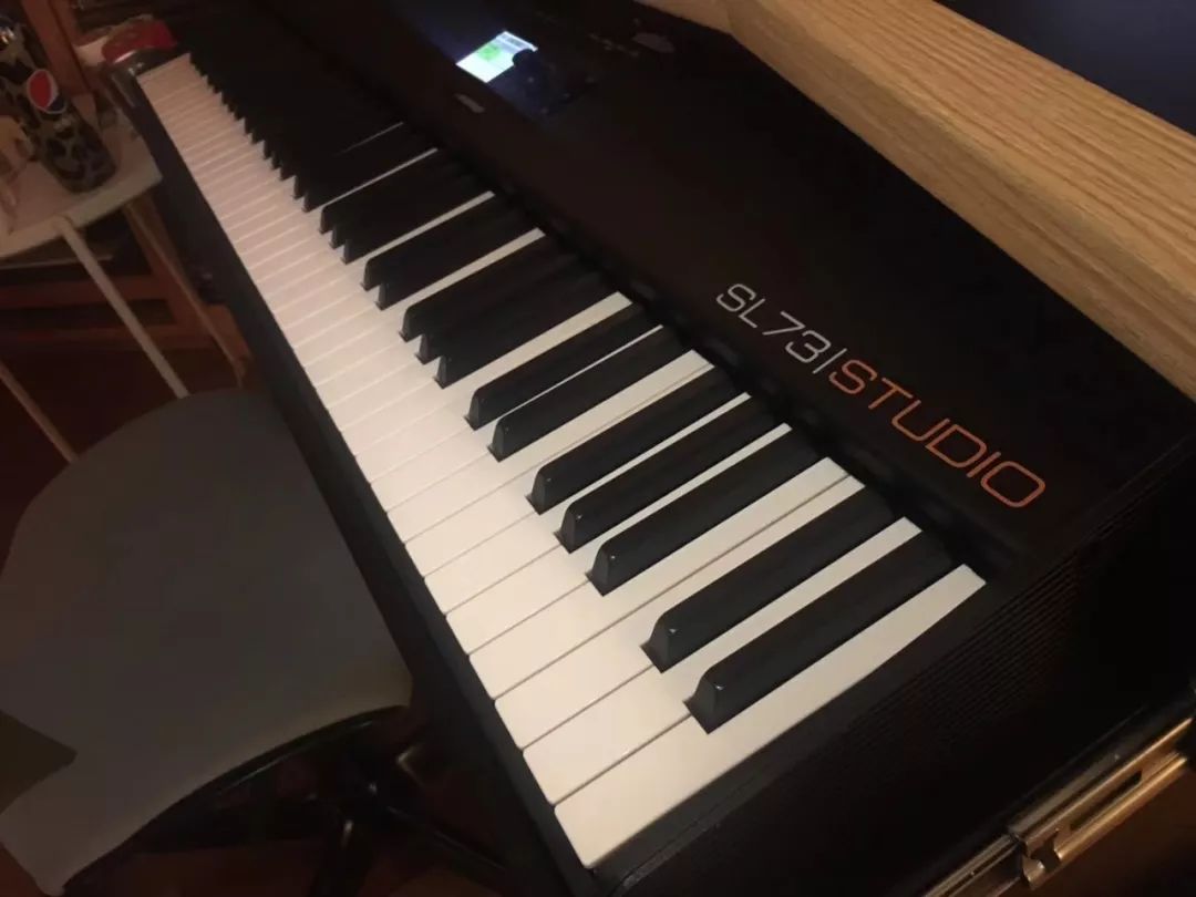 这个Fatar 73键全配重的MIDI键盘能有销量？我咋就那么不信呢？_搜狐汽车_搜狐网