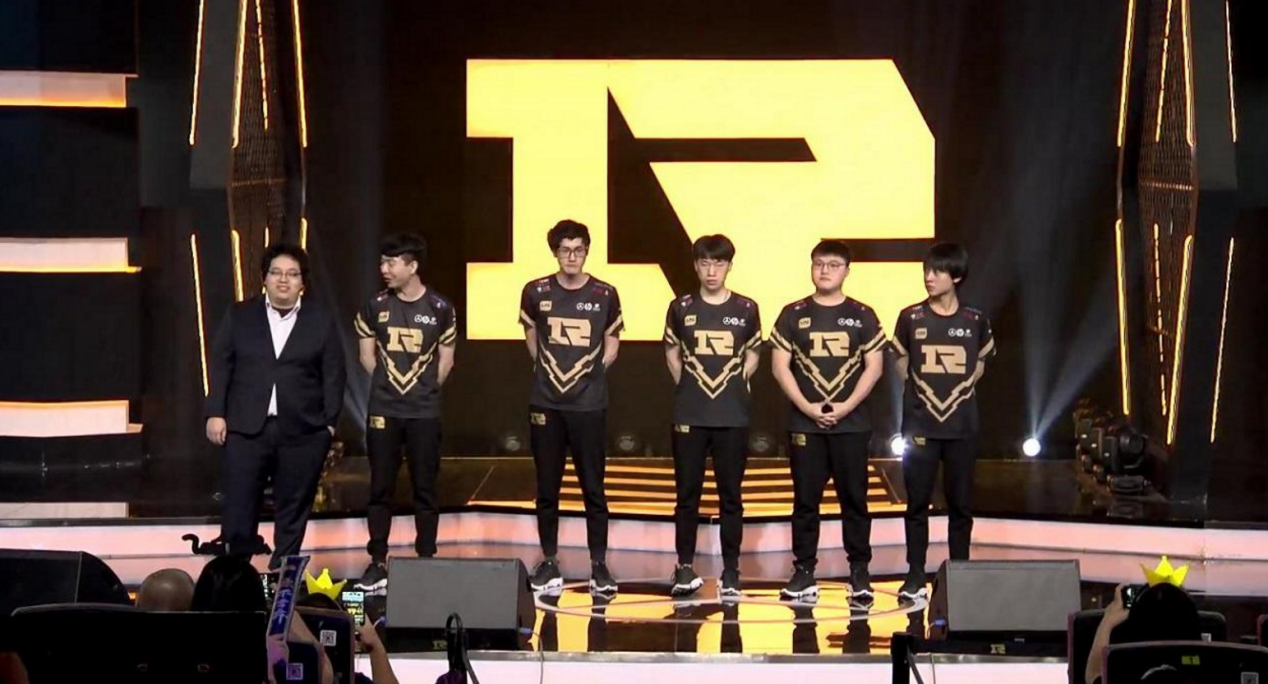 LOL：RNG为季后赛不择手段！没收手机封闭集训，输了直接s10_比赛
