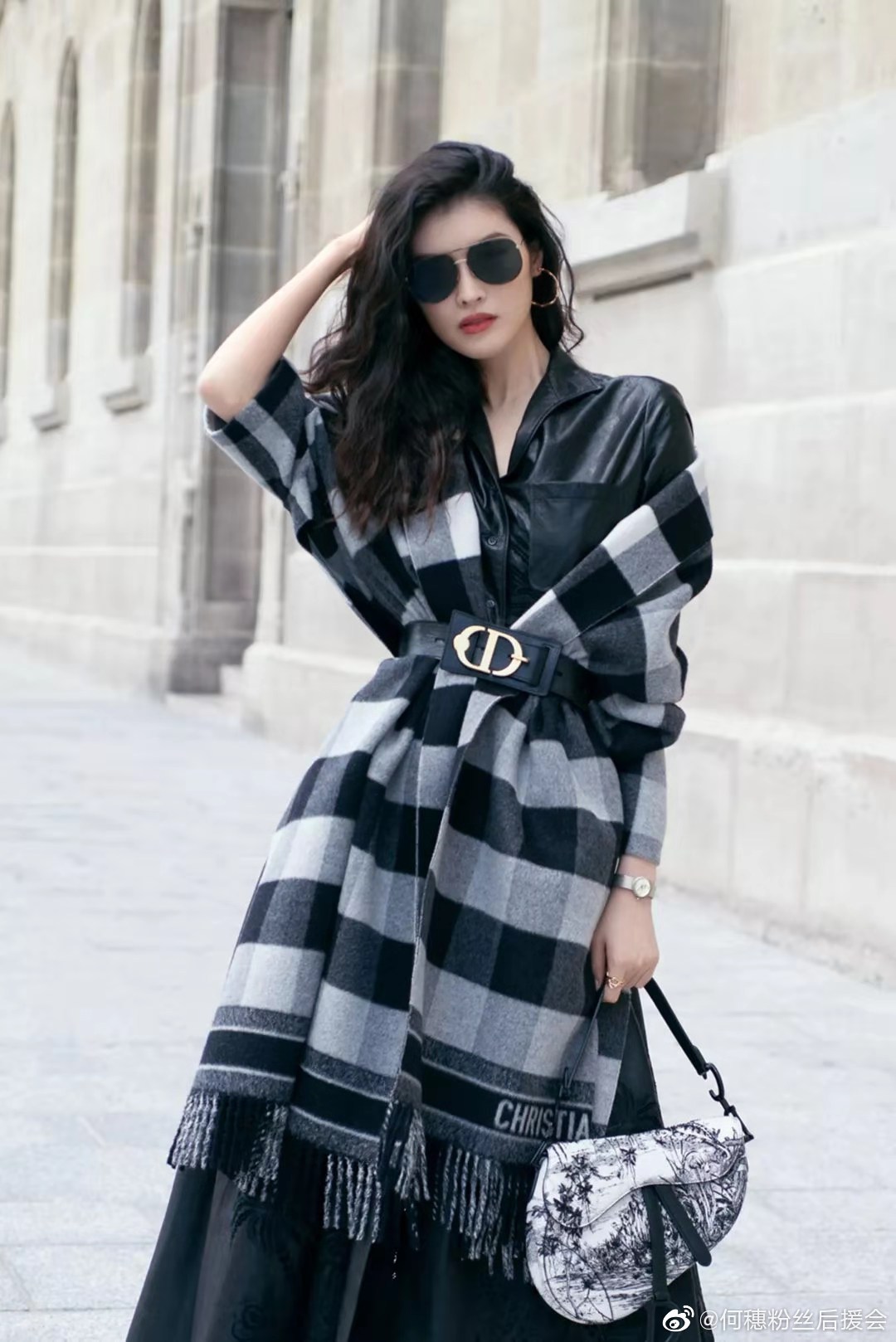 新面孔超模何穗最新广告大片-搜狐大视野-搜狐新闻