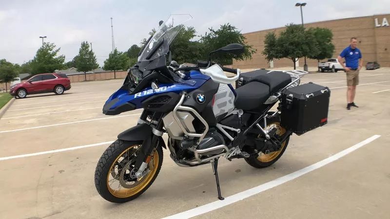 简单谈谈R1250GS adv骑行感受，84cc究竟带来多少变化_搜狐汽车_搜狐网