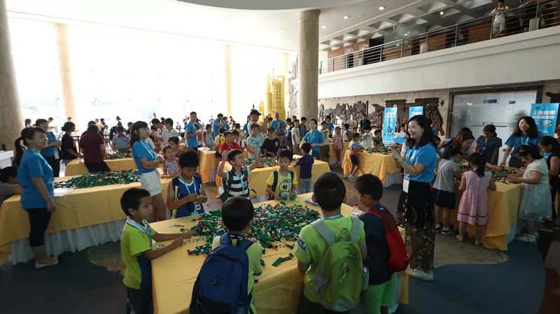 【现场】第三届上海AFOL节“颗粒造世界”乐高玩家作品交流展昨日开幕-搜狐大视野-搜狐新闻