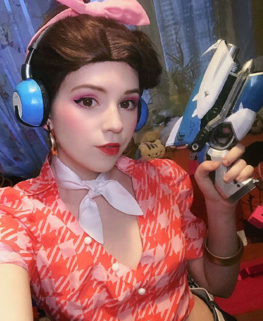 DVA超美COSer合集：这么可爱的女孩子，打一拳会哭好久吧-搜狐大视野-搜狐新闻