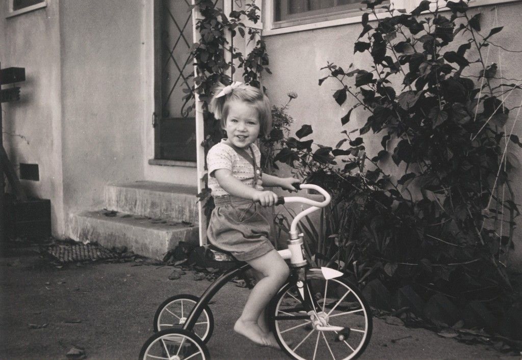 她是美国第一个飞向太空的女性，无数人却只盯着她的子宫……_Sally