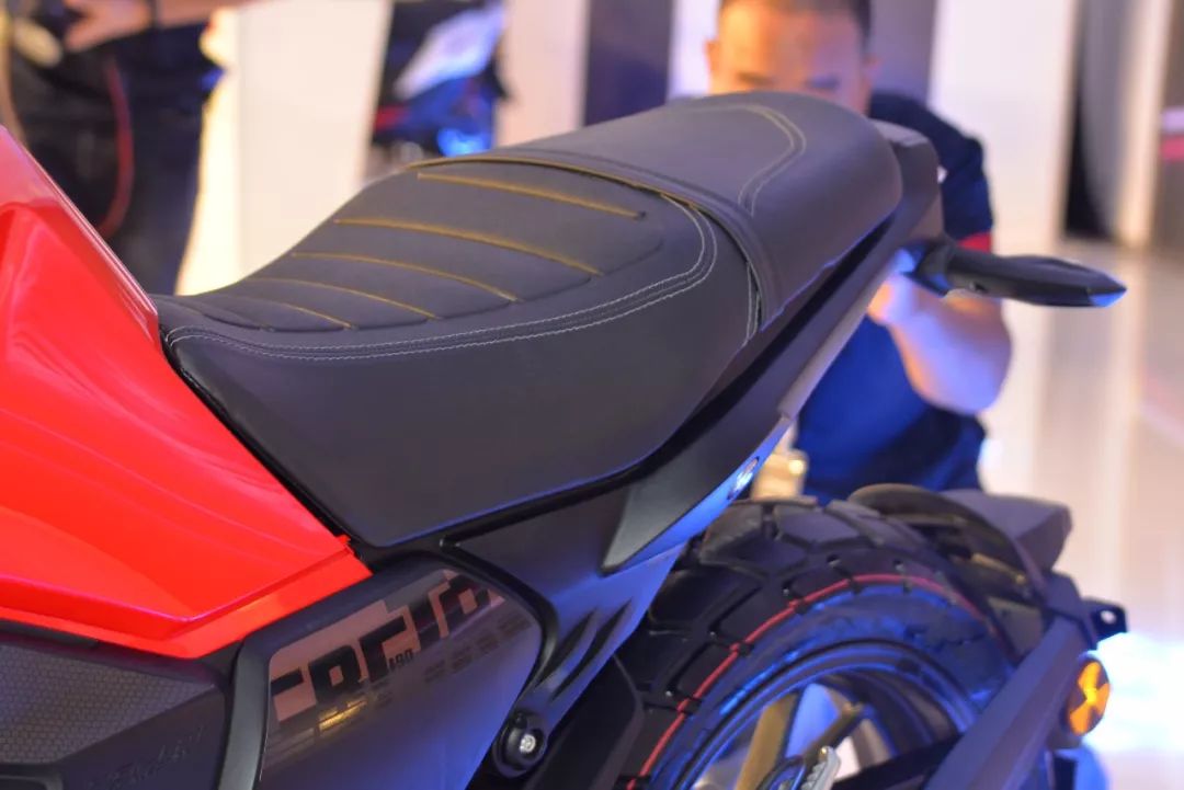 HONDA新运动咖啡范儿——新大洲本田CBF190TR静态测评_搜狐汽车_搜狐网