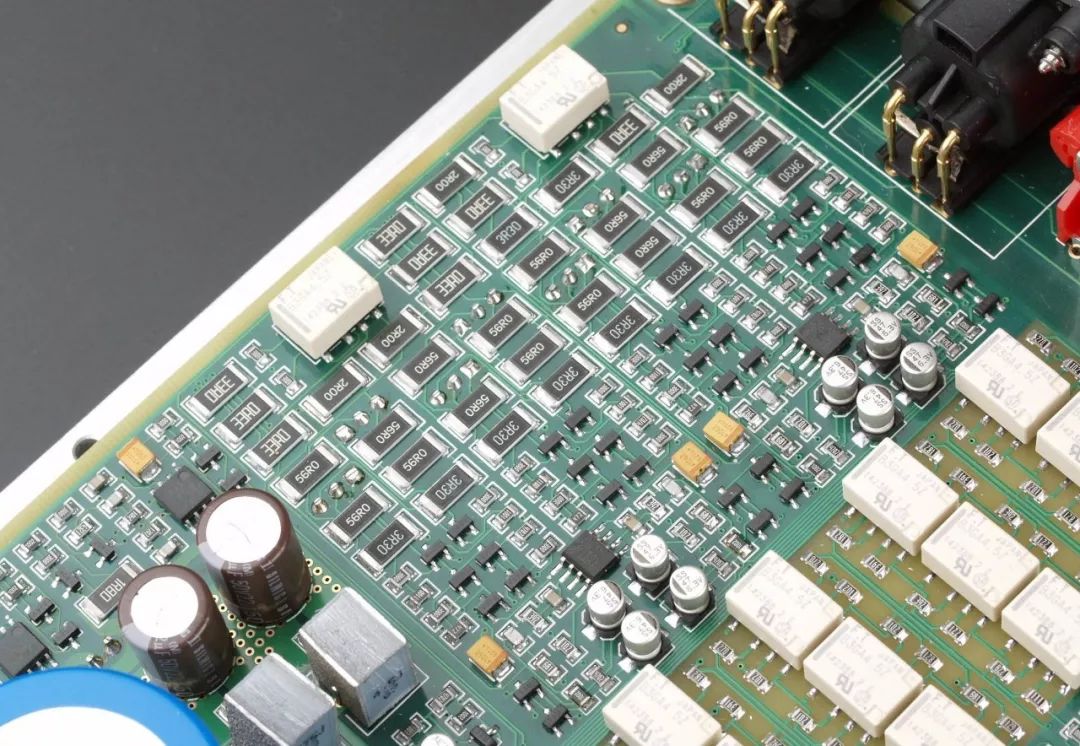 DIP插件与SMT贴片电子元器件内部图解！_进行