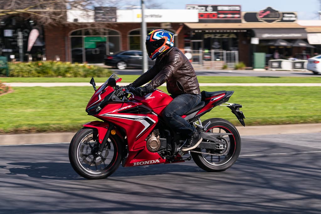 新手的第一辆CBR 2019款本田CBR500R测评_搜狐汽车_搜狐网