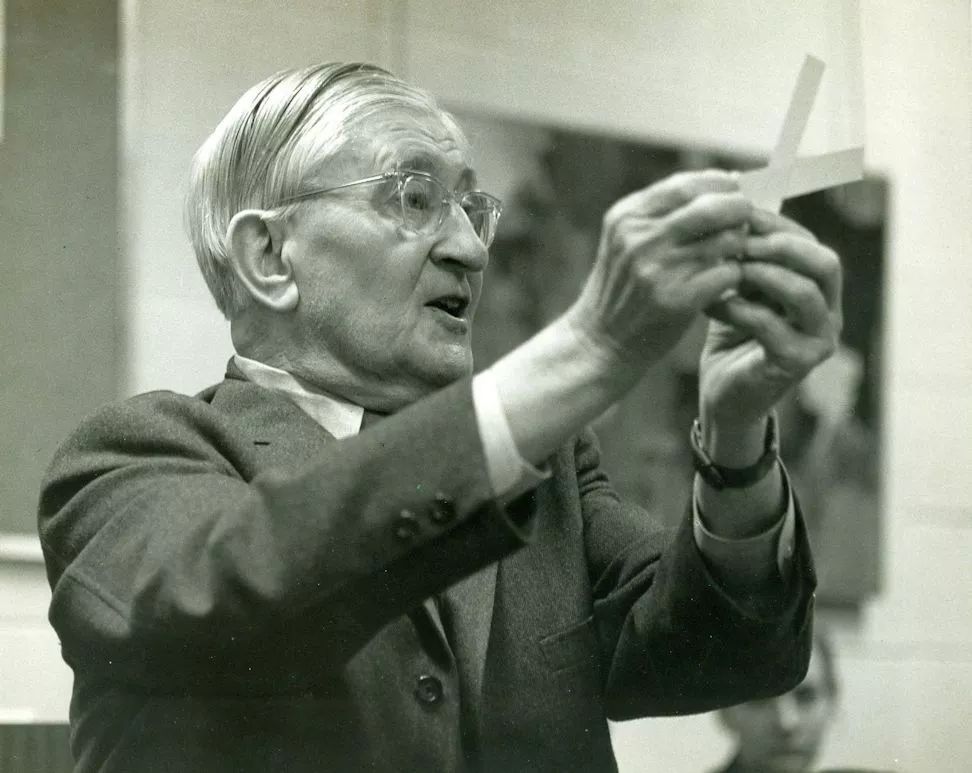 约瑟夫·阿尔伯斯 Josef Albers | 付出一生的时间来探寻色彩感觉的边界-搜狐大视野-搜狐新闻