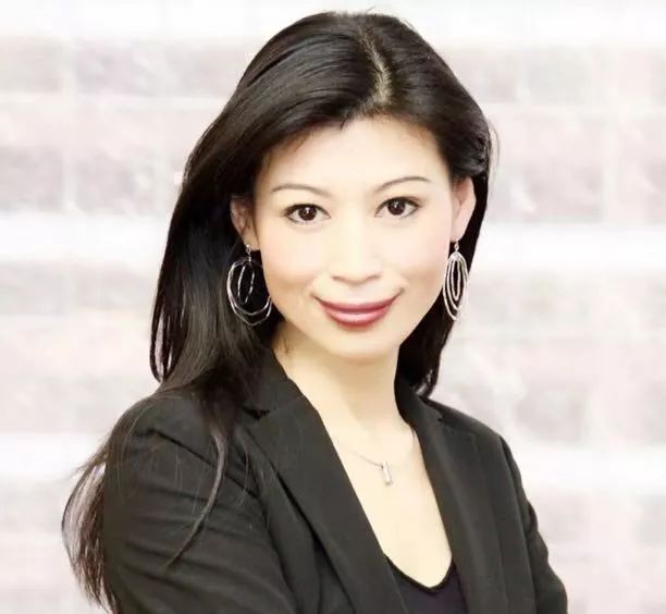 女仕界访谈：心怀传奇，永不止步的Helen Peng_工作