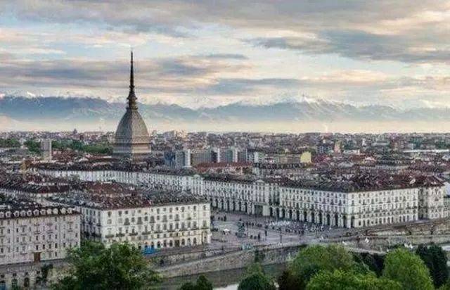 意大利十大城市，米兰是全球著名的时尚之都，也是意大利第二大的城市_发展