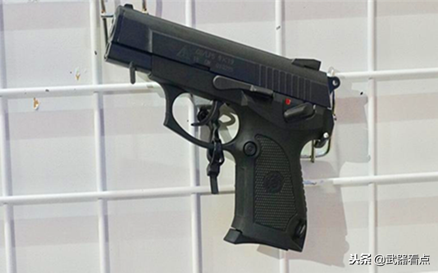 军事丨国产CS/LP5型9毫米手枪，弹匣容弹量7发便于隐蔽携行-搜狐大视野-搜狐新闻