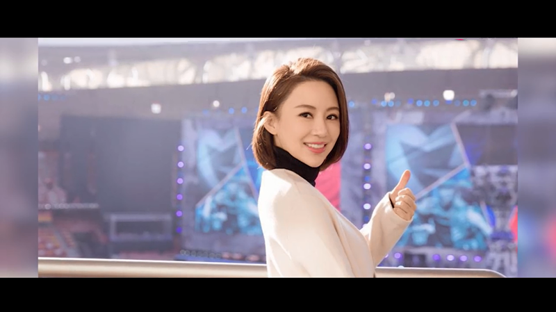 LPLS9无畏出征仪式，潘晓婷与Uzi同框美照-搜狐大视野-搜狐新闻