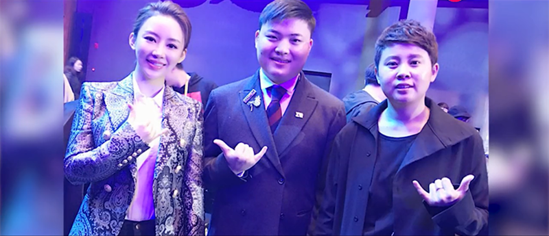 LPLS9无畏出征仪式，潘晓婷与Uzi同框美照-搜狐大视野-搜狐新闻