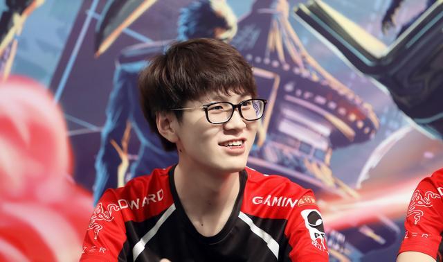 LOL：LPL选手职业生涯数据统计，原来真正的“死神”是他_比赛