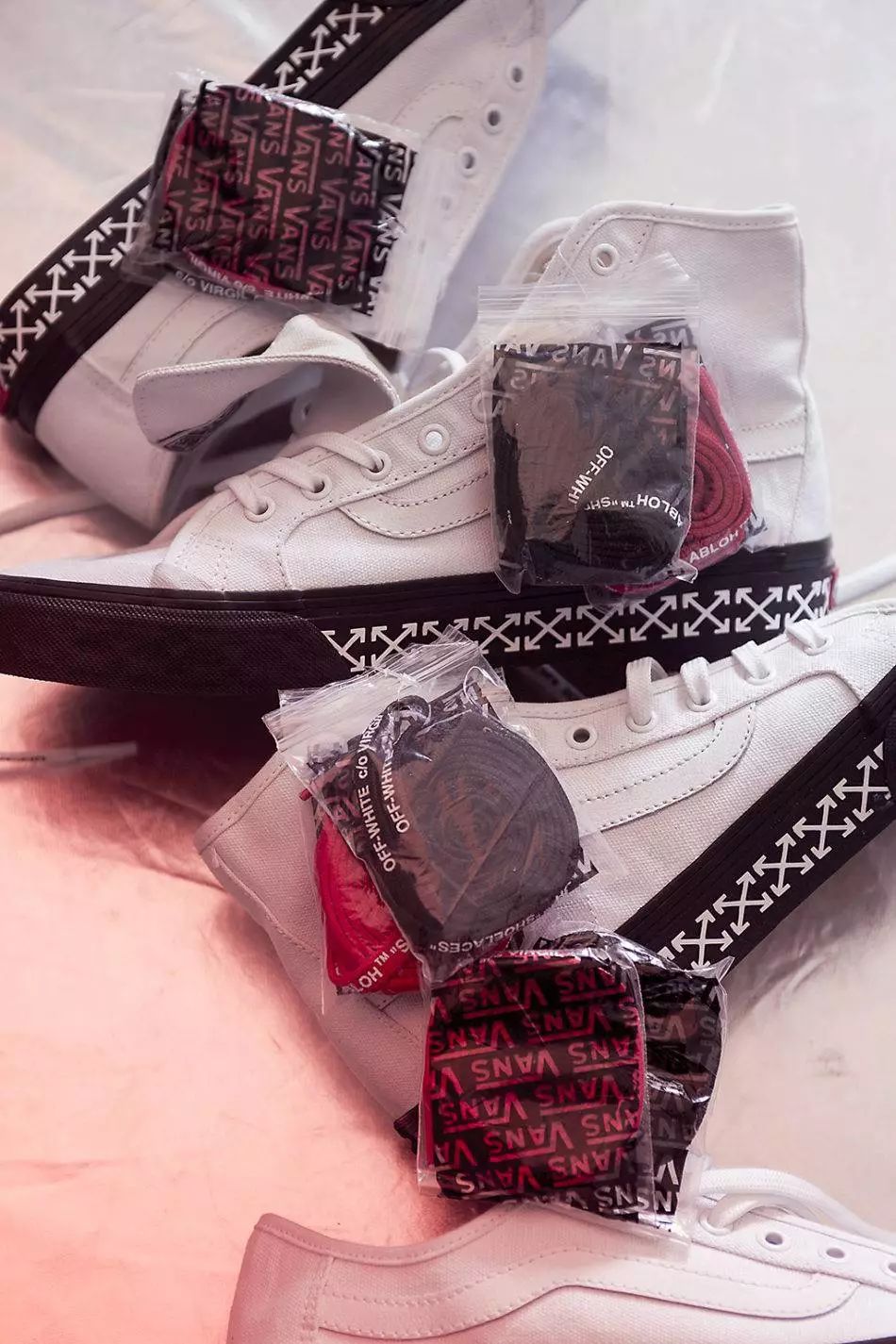 Off-White x Vans：你们想看，那就一次看够！_品牌