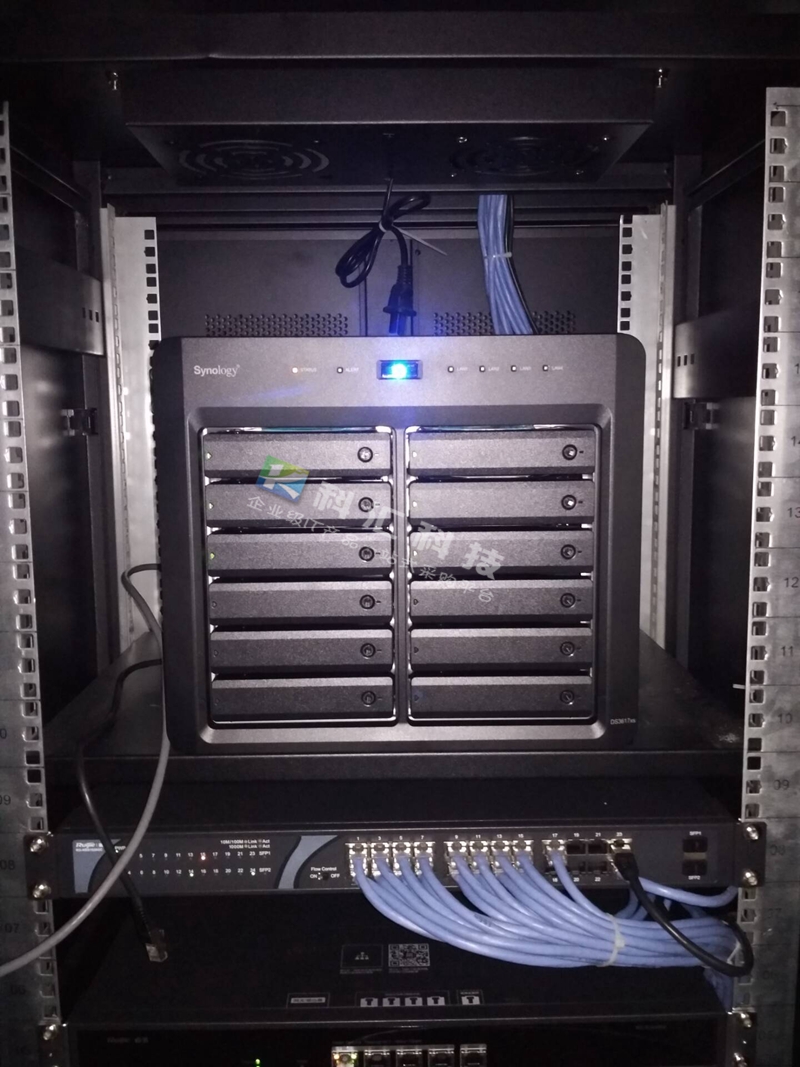 某寺庙采用群晖DS3617xs作为院内共享服务器及备份重要数据-搜狐大视野-搜狐新闻