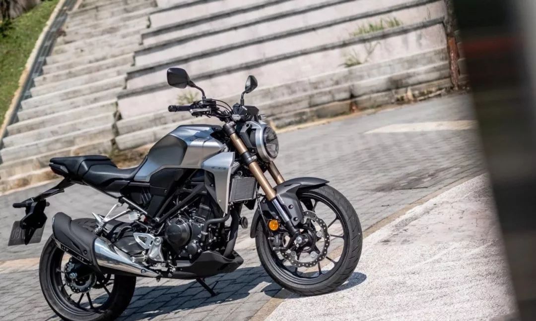 本田CB300R明年国内发布 抢先试车吧_搜狐汽车_搜狐网